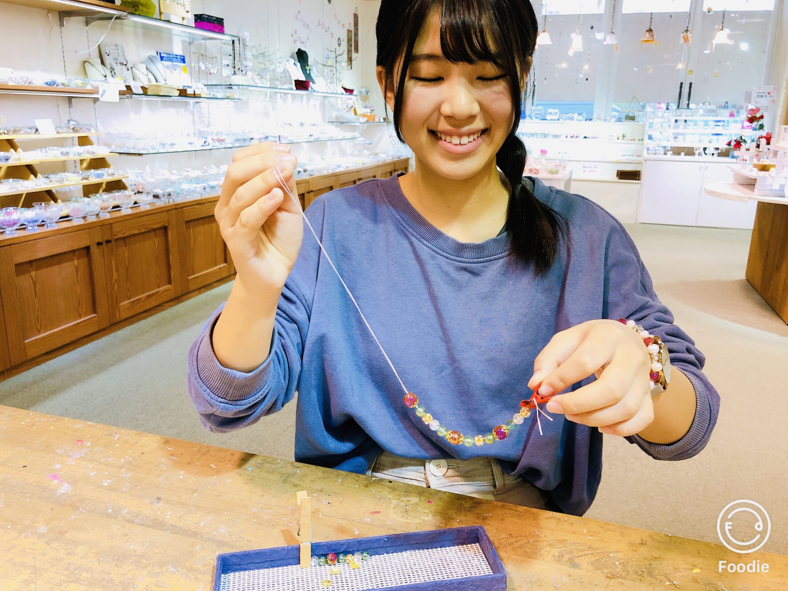 Experience making your own original accessories with power stones ...